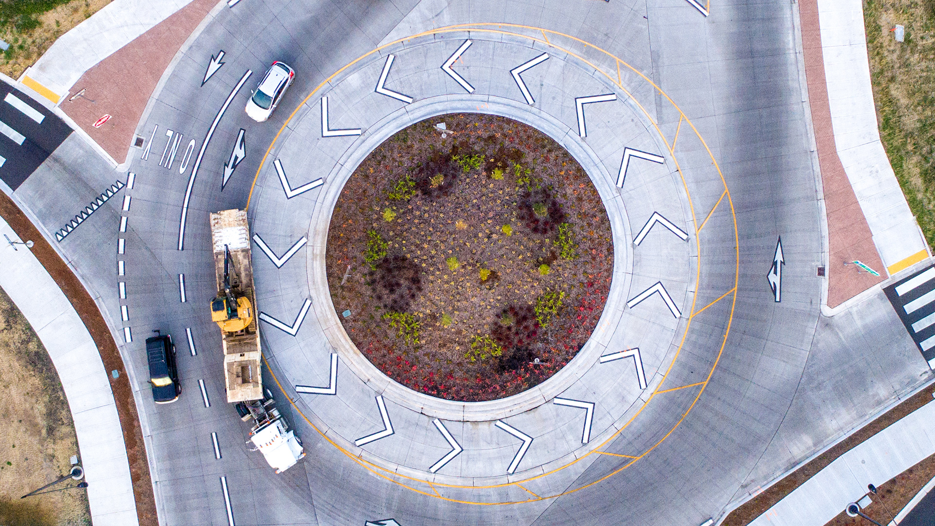A Roundabout Way to Modify a Crowded Interchange | Kittelson ...